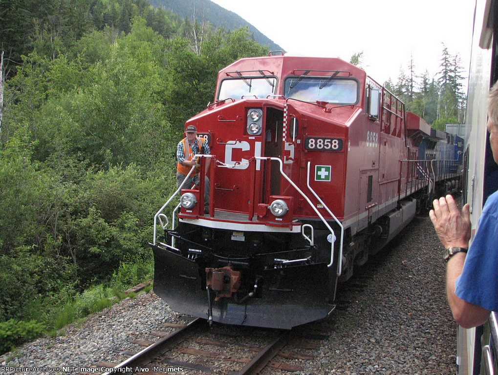 CP 8858 east at Tappen